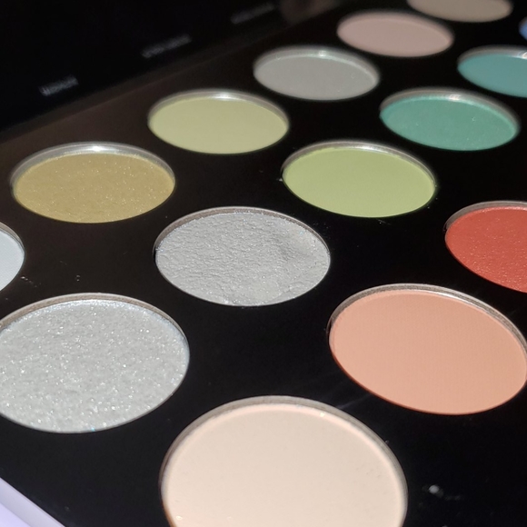 Morphe | Makeup | Morphe 35i Icy Fantasy Eyeshadow Palette | Poshmark